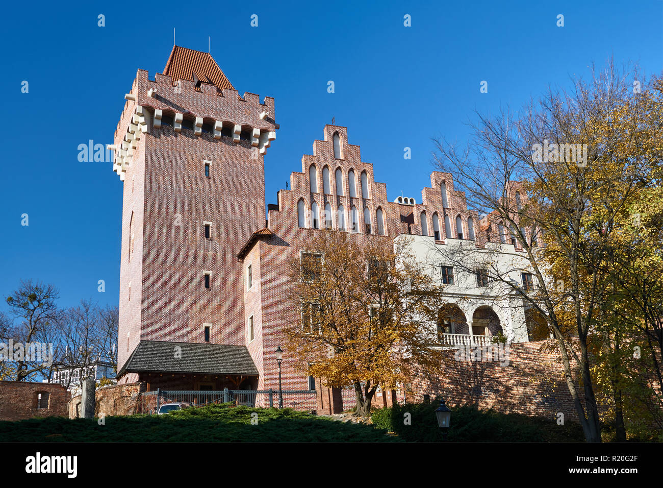 Tower reconstructed royal castle in autumn in Poznan Stock Photo - Alamy