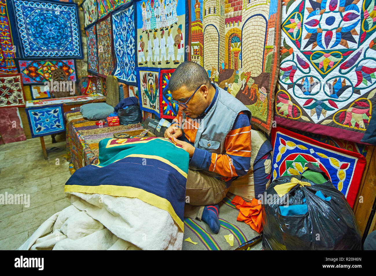 CAIRO, EGYPT - DECEMBER 21, 2017: Visit the workshop-stores in ...