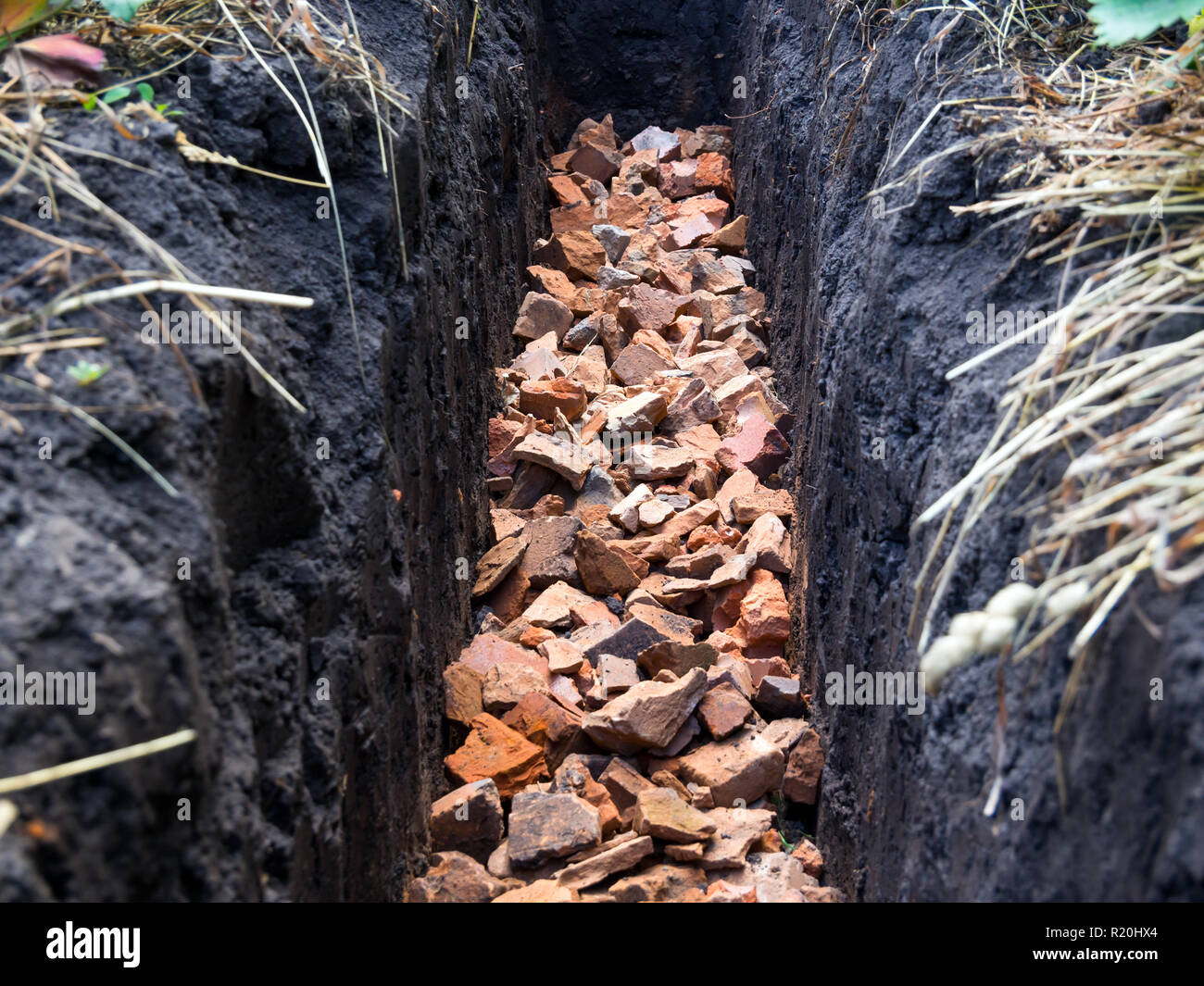 Trench reinforcement hi-res stock photography and images - Alamy