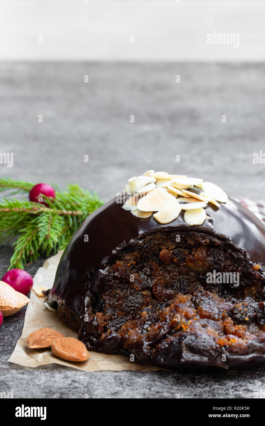 Homemade Christmas pudding on gray stone background Stock Photo - Alamy