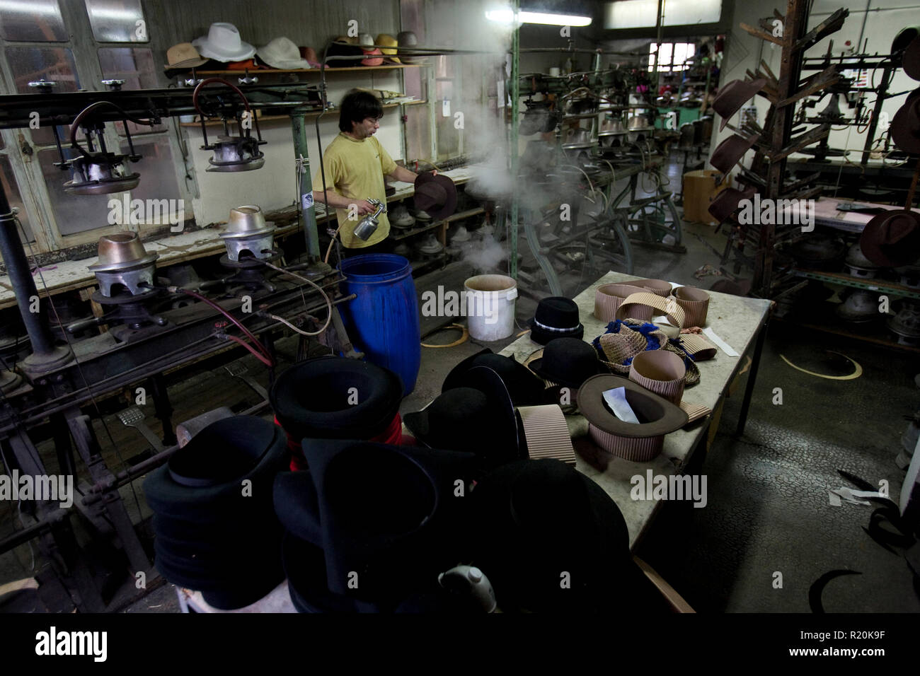 Millinery hat making machines hi-res stock photography and images - Alamy