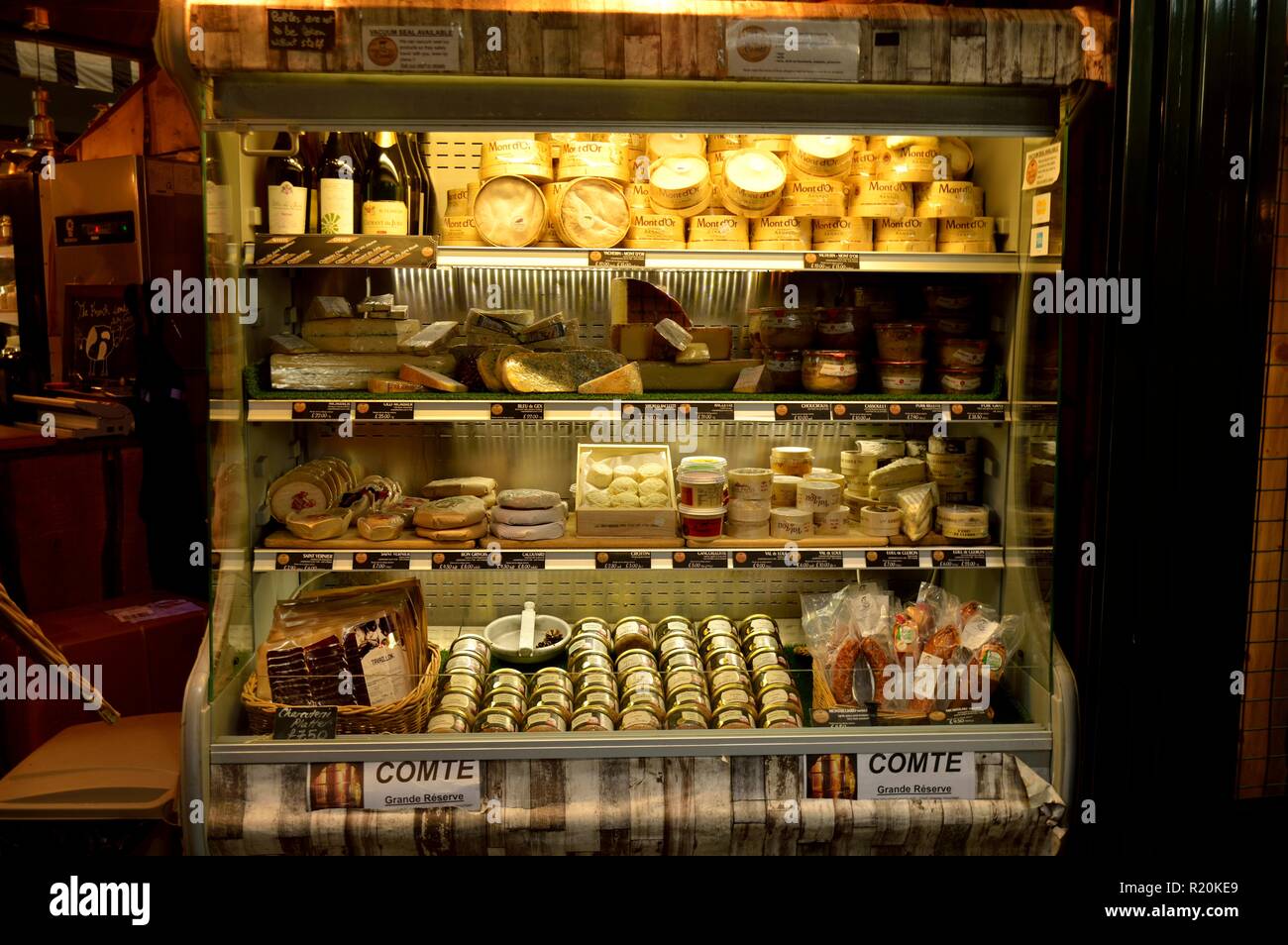 Borough market deli hi-res stock photography and images - Alamy