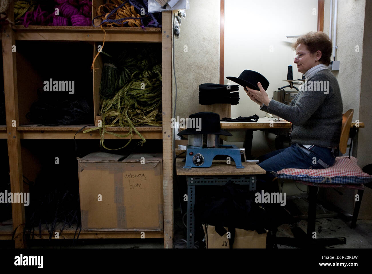 Millinery hat making machines hi-res stock photography and images - Alamy