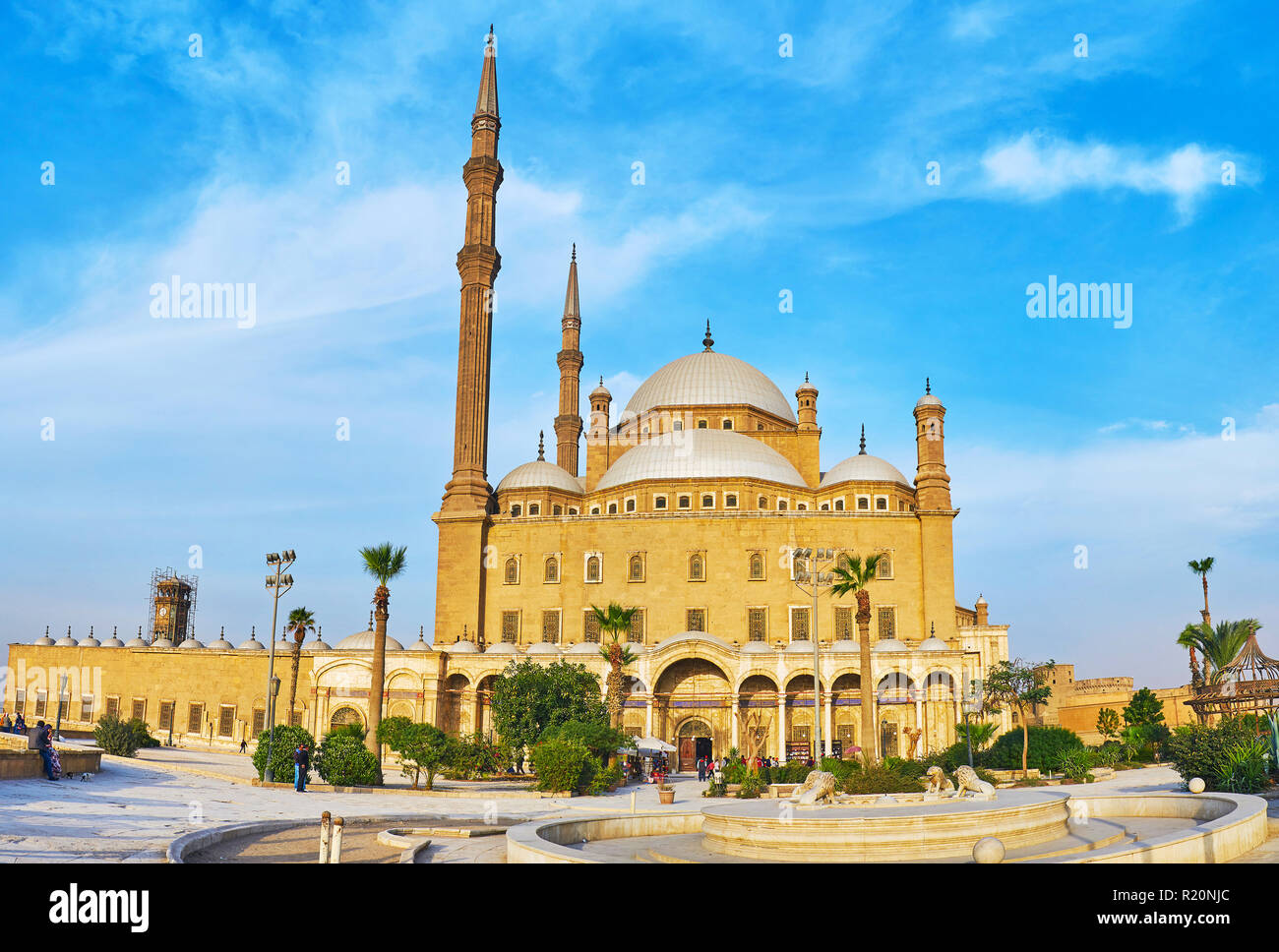 CAIRO, EGYPT - DECEMBER 21, 2017: The scenic stone lion fountain in ...