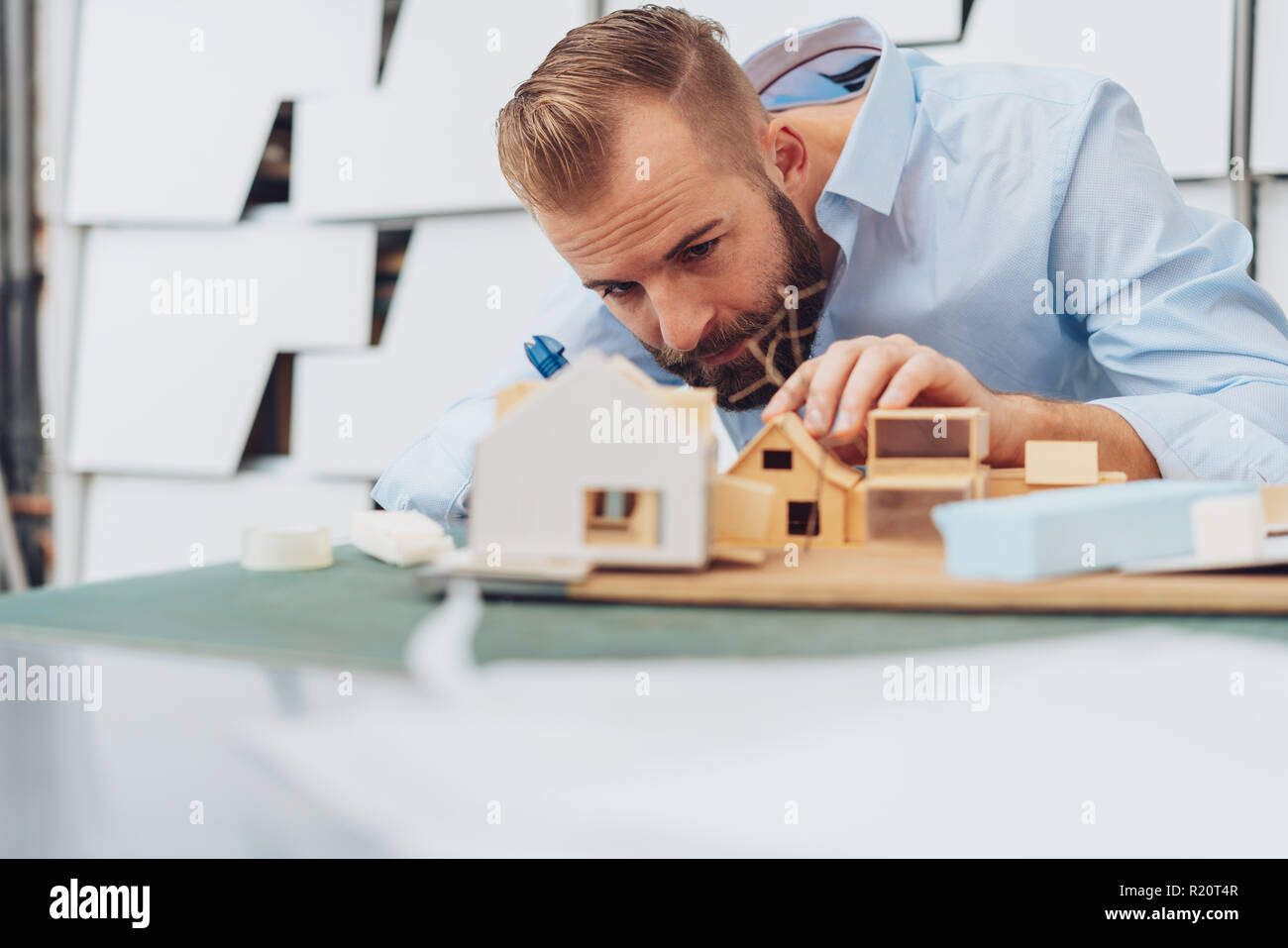 Architect working 3d model hi-res stock photography and images - Alamy