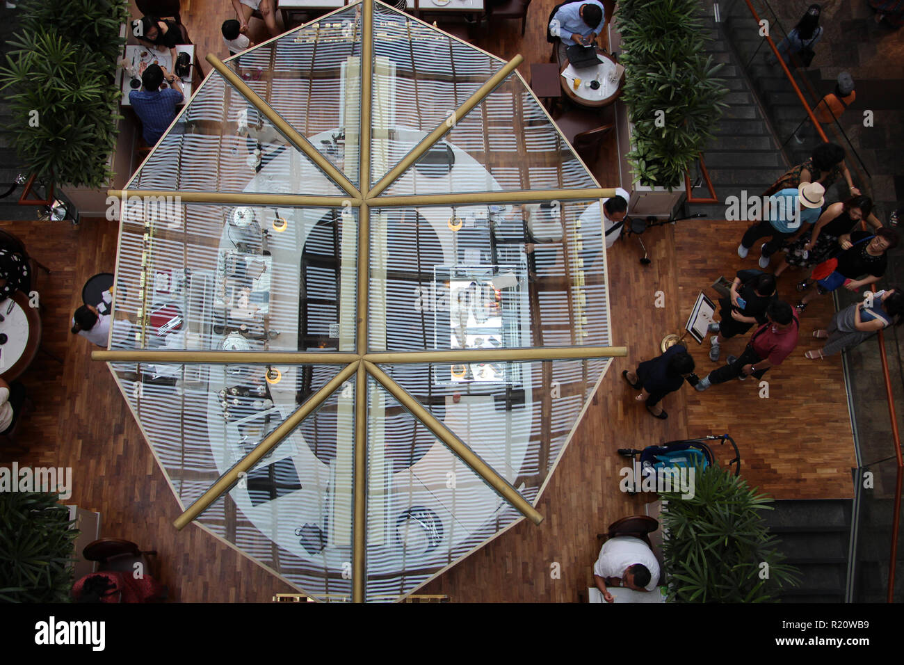 Roof top symmetry hi-res stock photography and images - Alamy