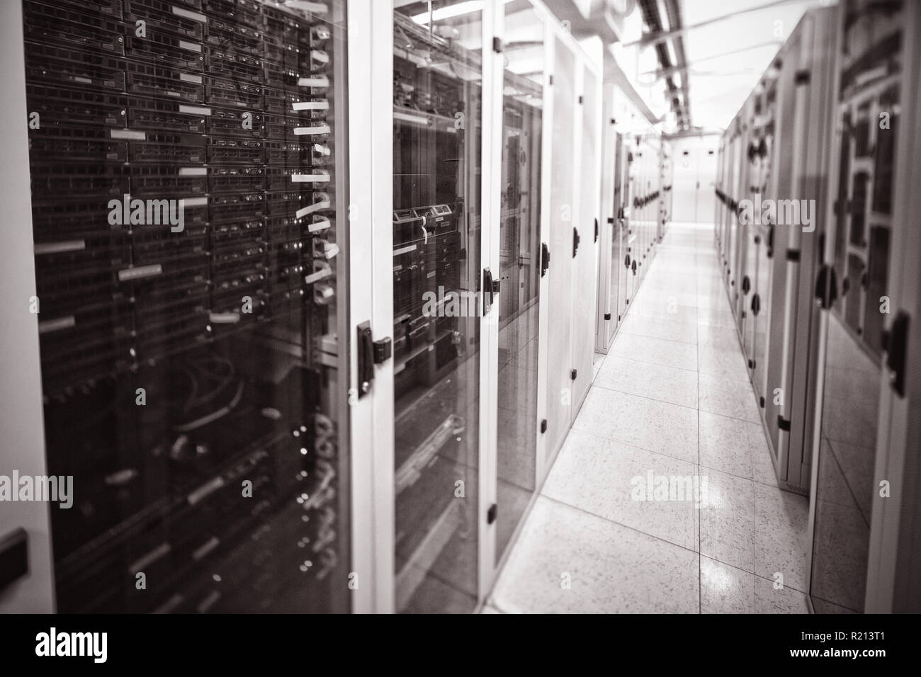 Empty server room Stock Photo - Alamy