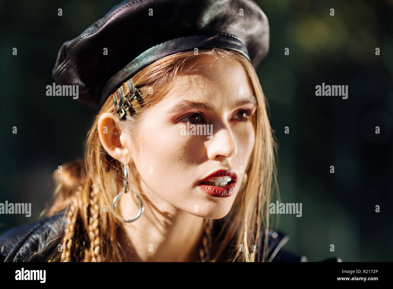 Professional model hi-res stock photography and images - Alamy