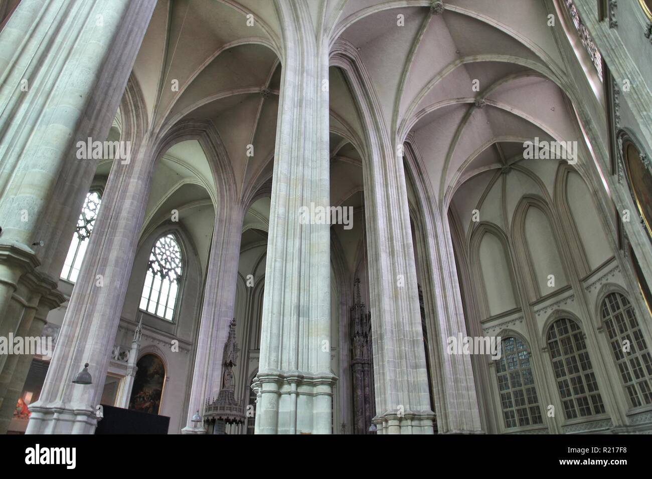 Minoritenkirche wien hi-res stock photography and images - Alamy