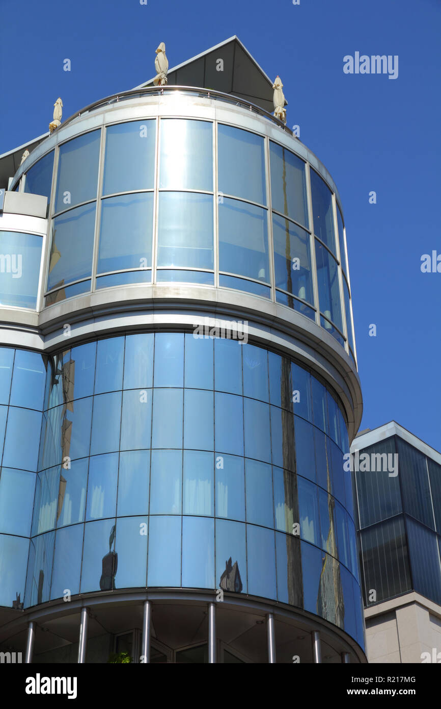 VIENNA - SEPTEMBER 5: Haas Haus building on September 5, 2011 in Vienna ...