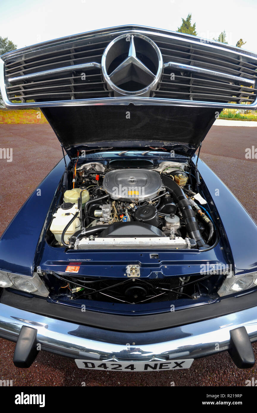 Us spec car hi-res stock photography and images - Alamy