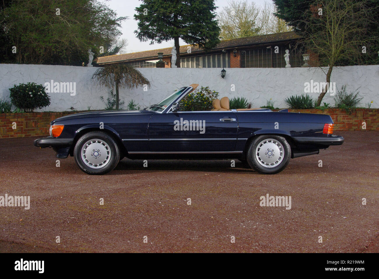 Us spec car hi-res stock photography and images - Alamy