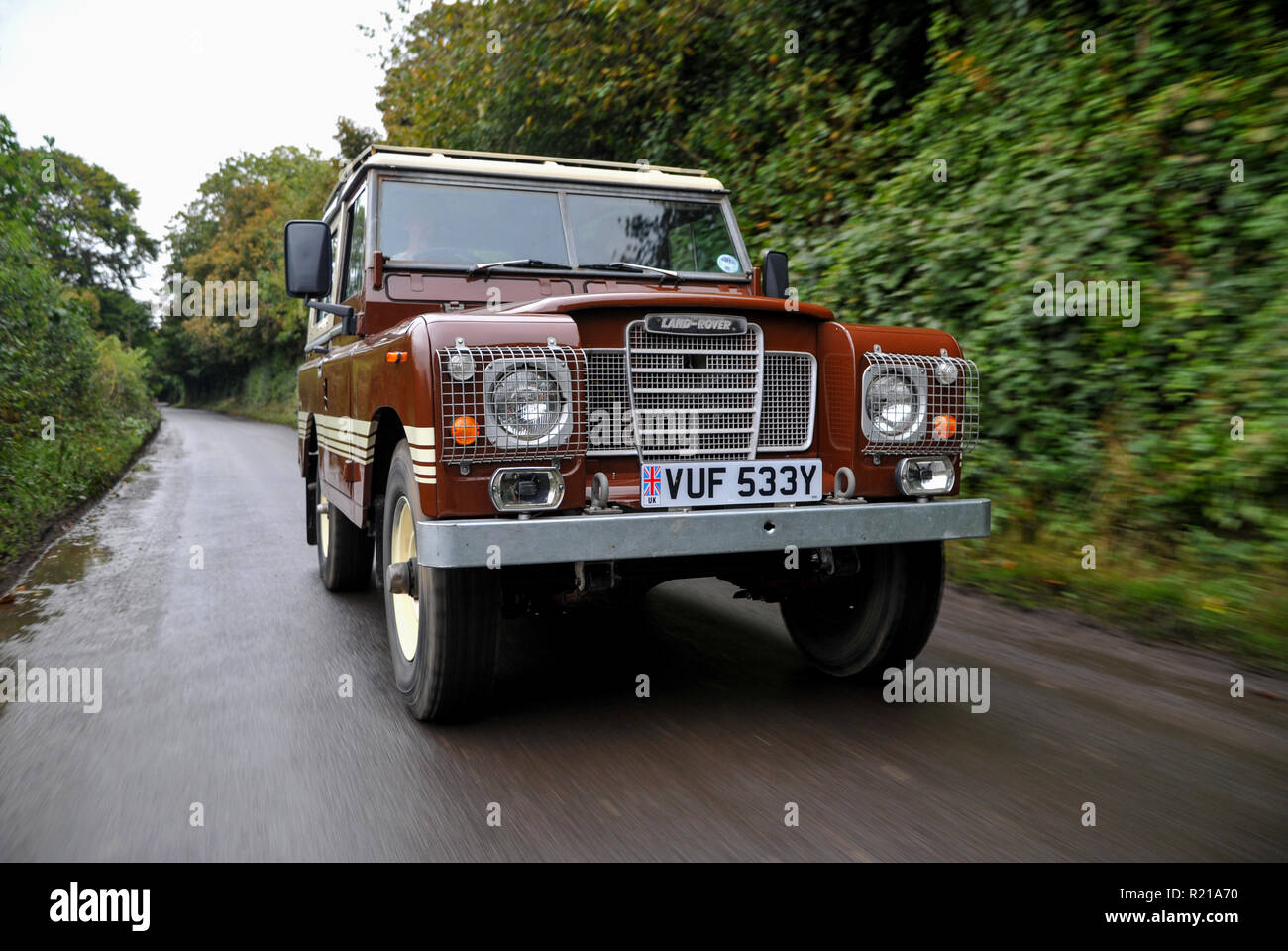 Land rover series 3 station wagon hi-res stock photography and images ...