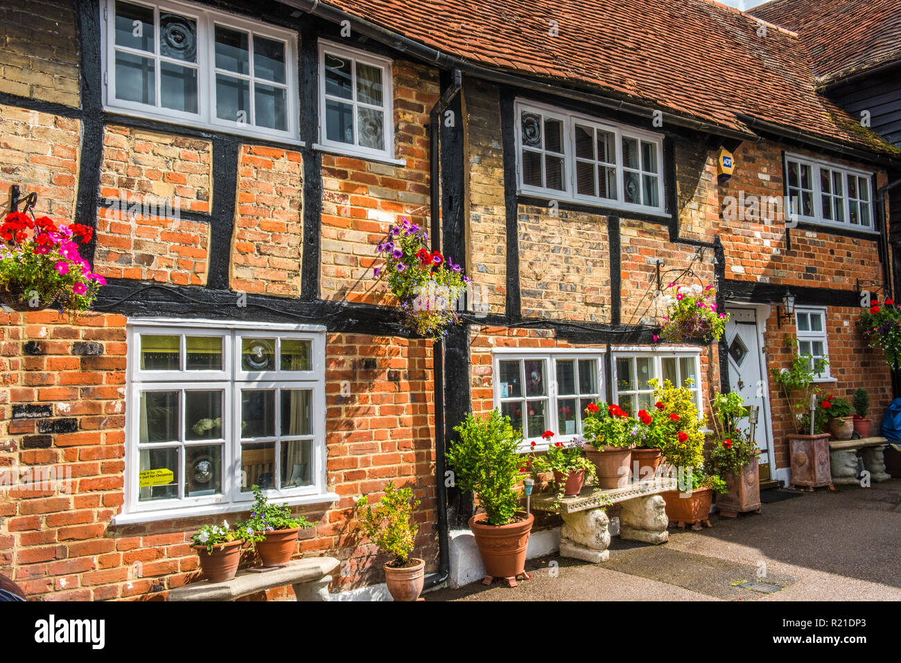 Timber frame brick hi-res stock photography and images - Alamy