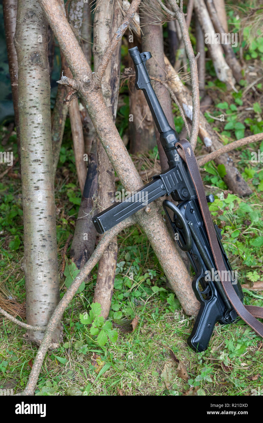 German light infantry gun of world war two hi-res stock photography and ...