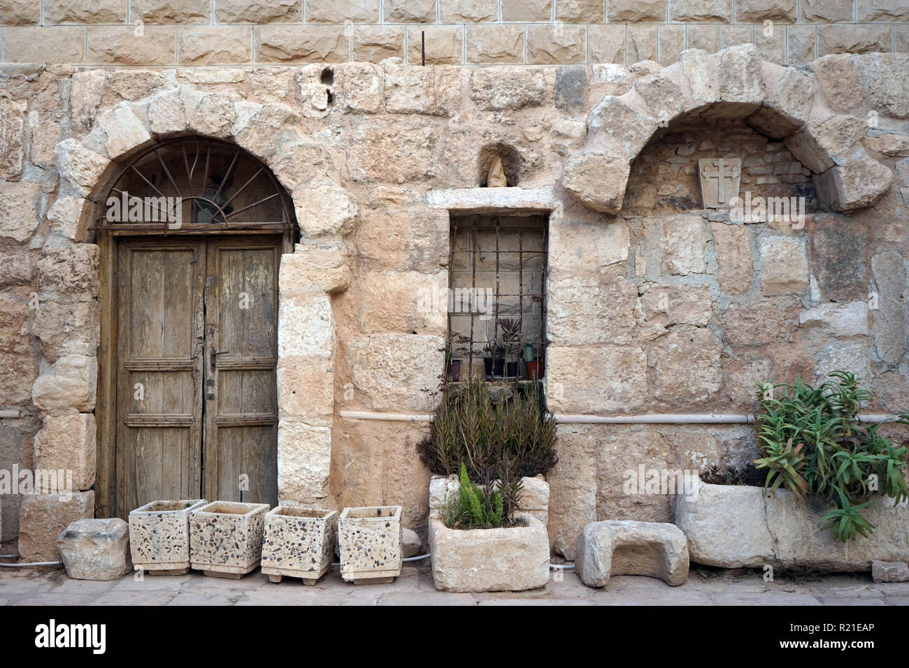 Old stone house in Madaba, Jordan Stock Photo - Alamy