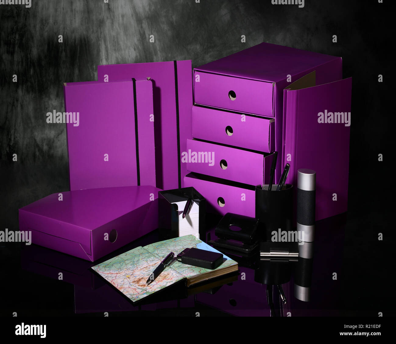 Purple packaging hi-res stock photography and images - Alamy