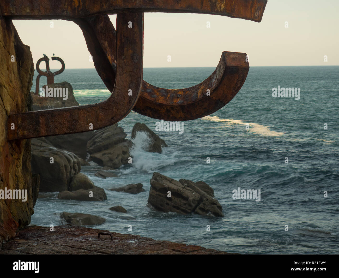Rusty Iron Sculpture High Resolution Stock Photography and Images - Alamy