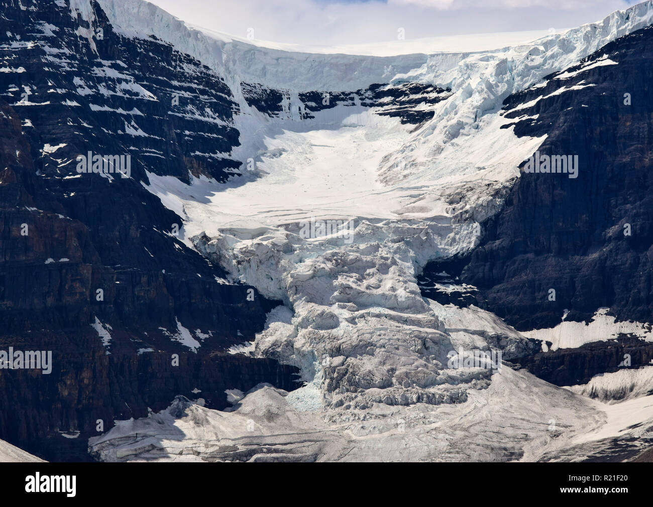 Columbia Ice Fields in the mountains of Alberta Stock Photo - Alamy
