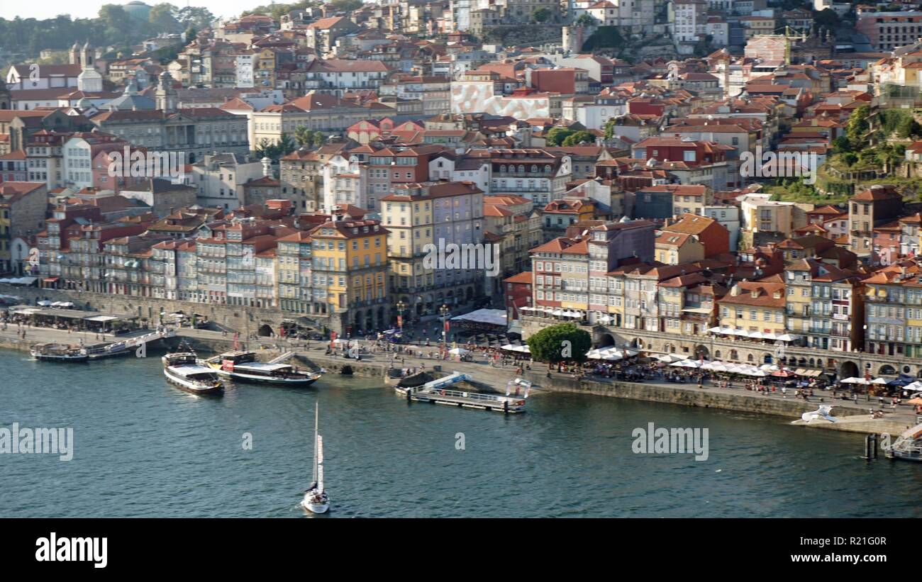 douro riverside residential houses in porto in portugal Stock Photo - Alamy