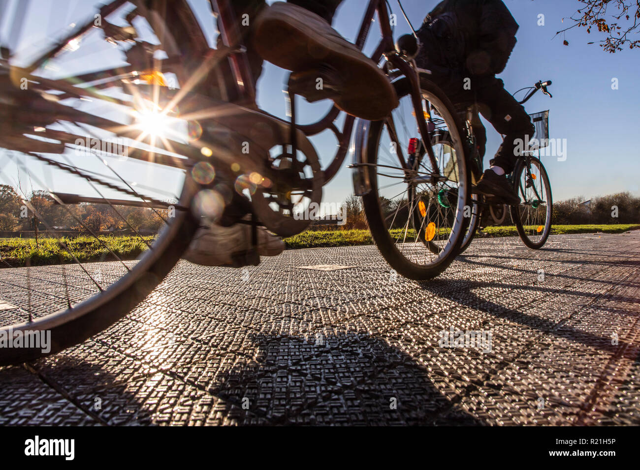 First solar cycle path in Germany, in Erftstadt, a 90 meter long test ...