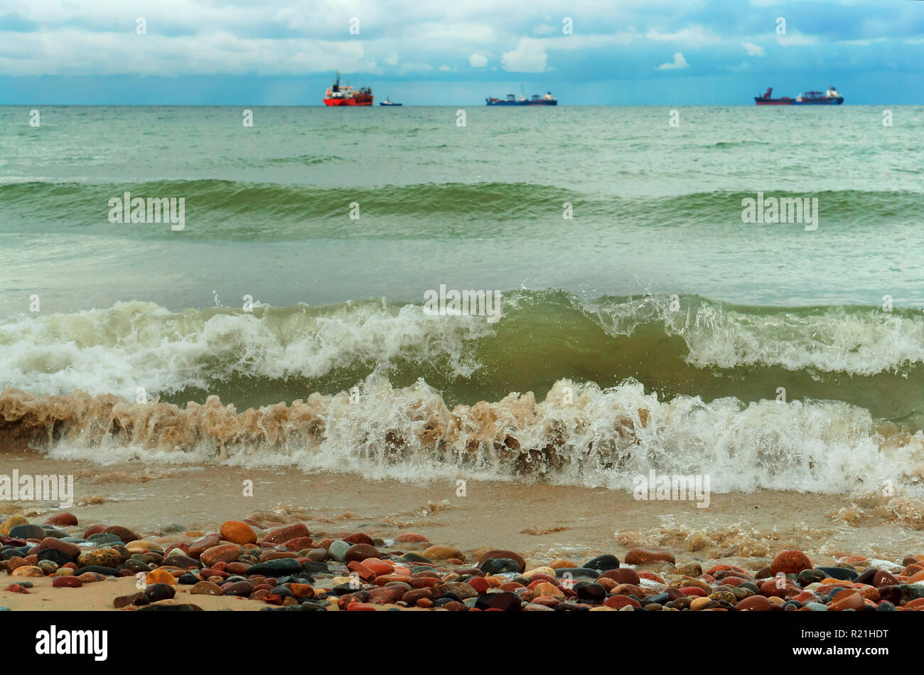 Shipping container on the beach hi-res stock photography and images - Alamy