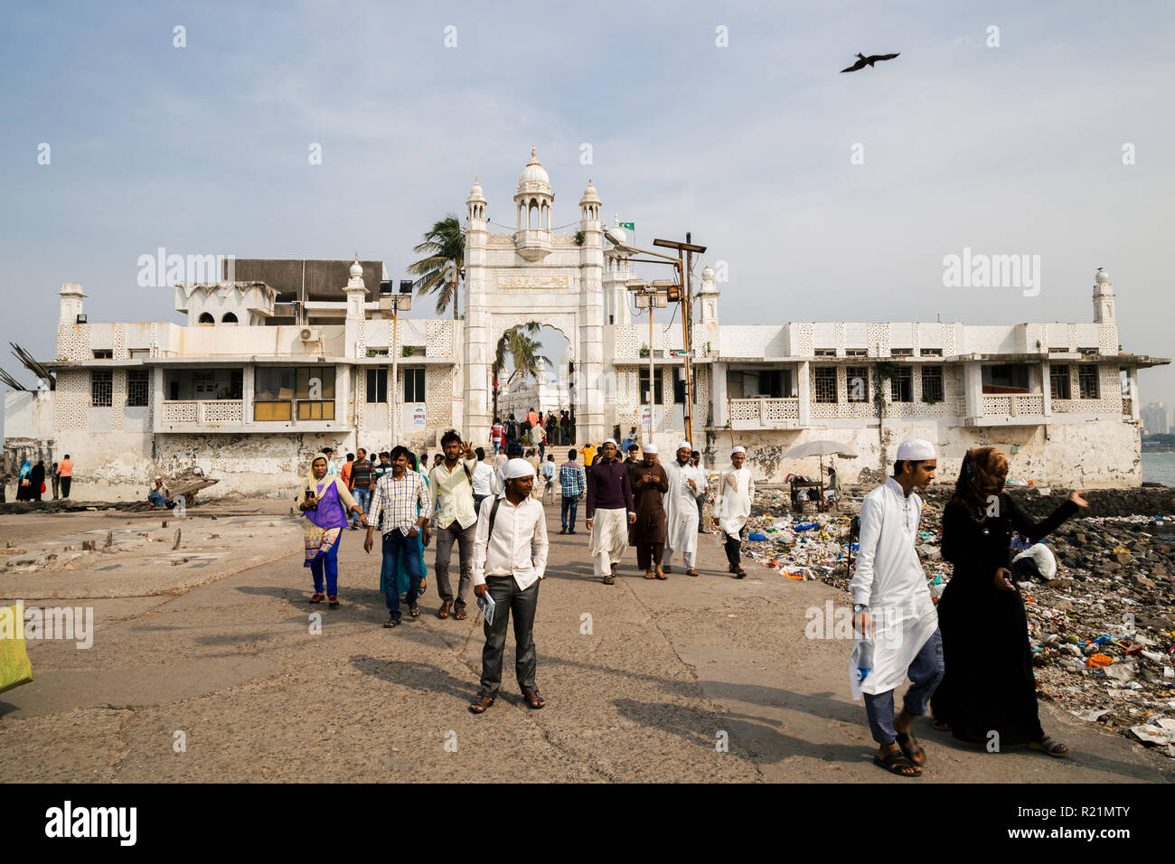 Mumbai, India - December 18, 2017 : Haji Ali Dargah mosque Stock Photo ...