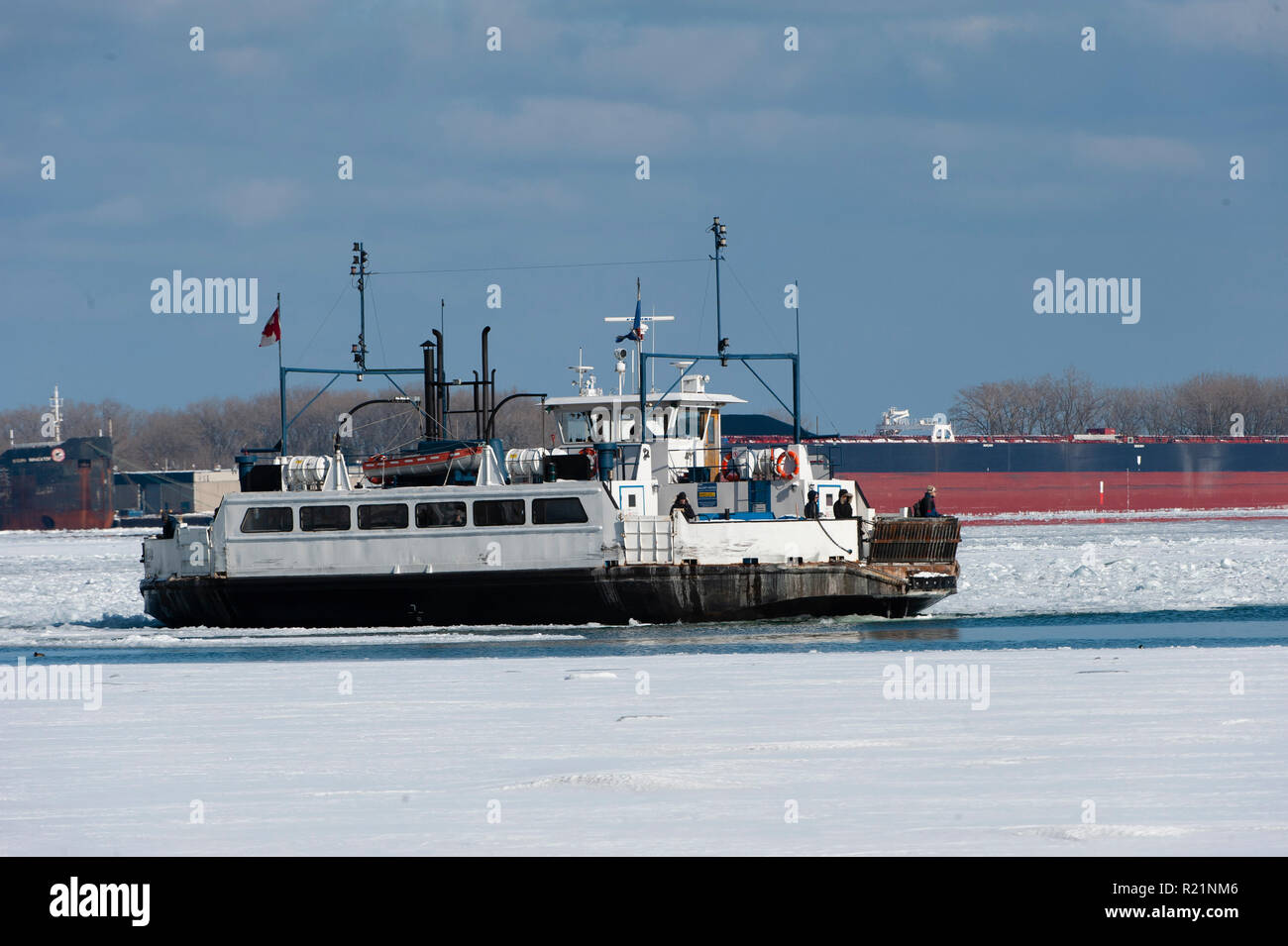 Toronto island ferries hi-res stock photography and images - Alamy
