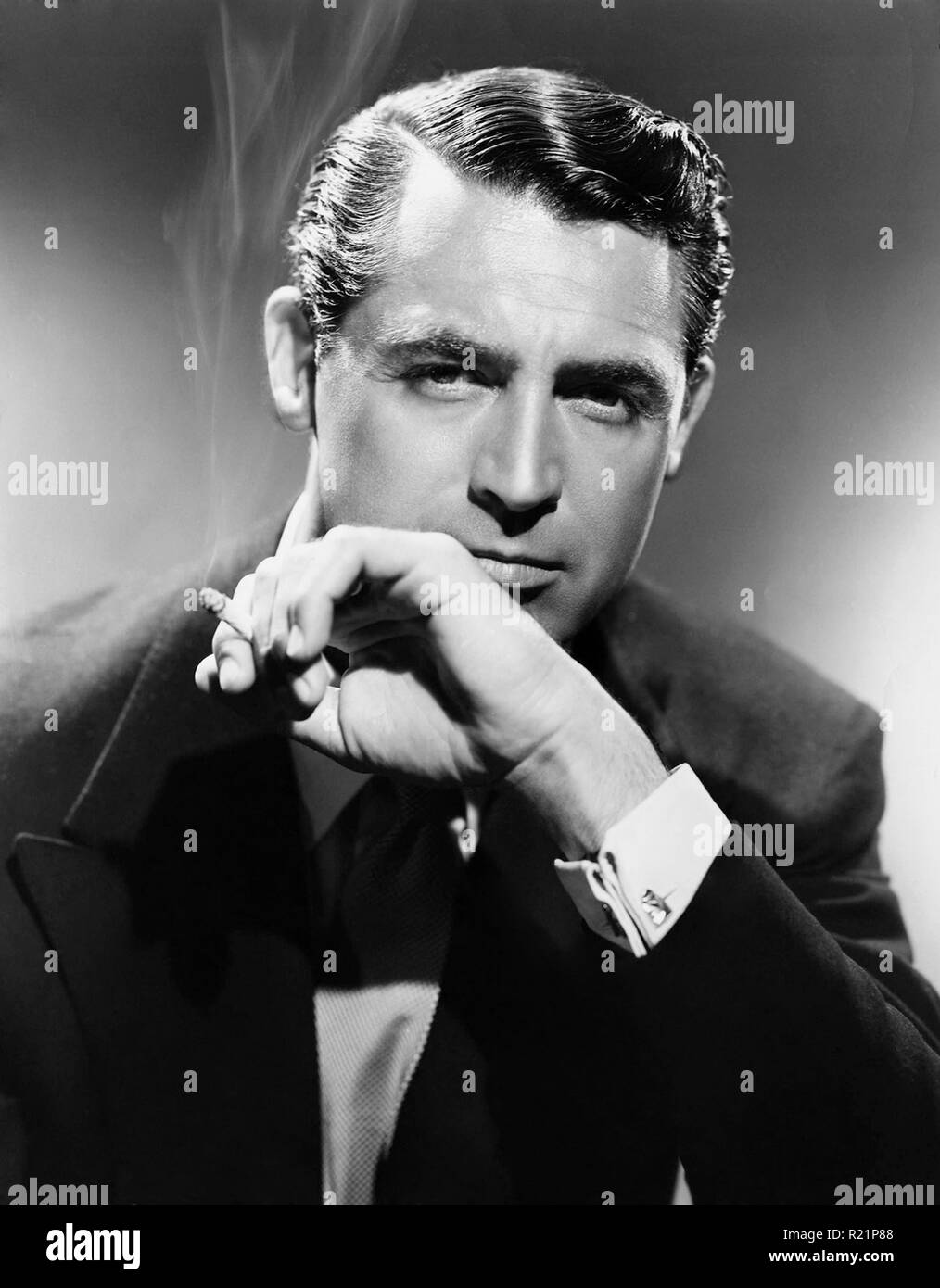 Carey Grant Portrait 1951 Credit: Hollywood Photo Archive / MediaPunch ...