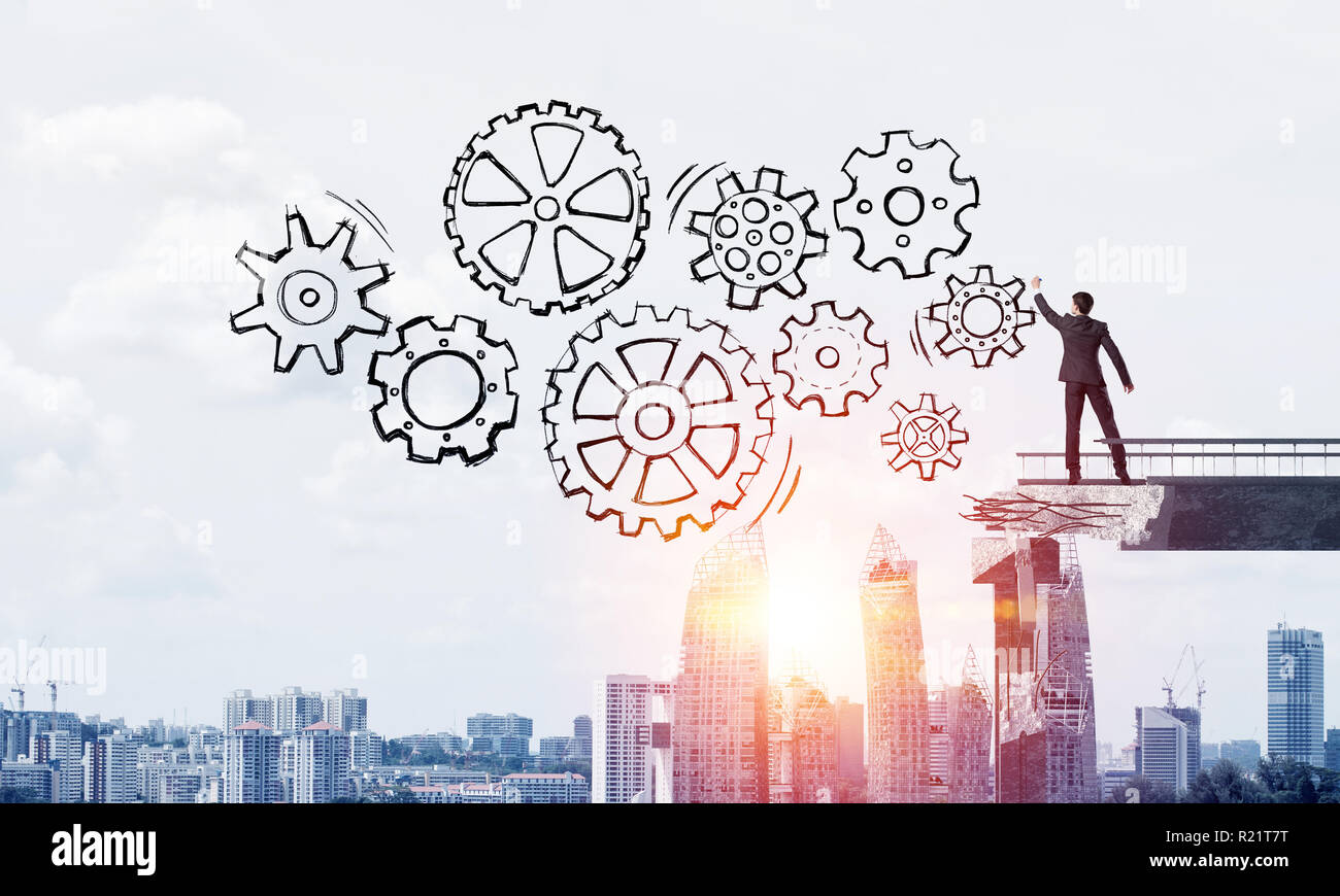 Businessman drawing teamwork conceptual scheme Stock Photo - Alamy