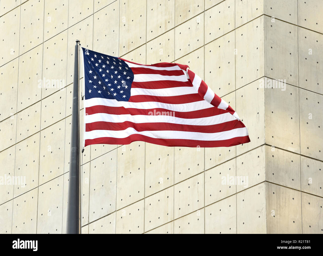 American flag office buildings hi-res stock photography and images - Alamy