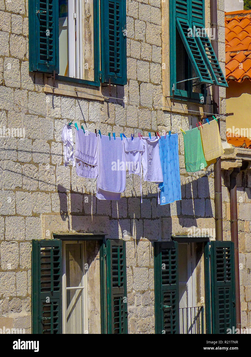 Exterior washing hi-res stock photography and images - Alamy