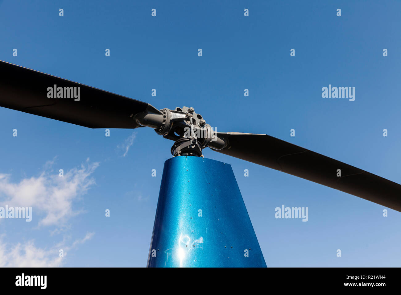 Helicopter windscreen hi-res stock photography and images - Alamy