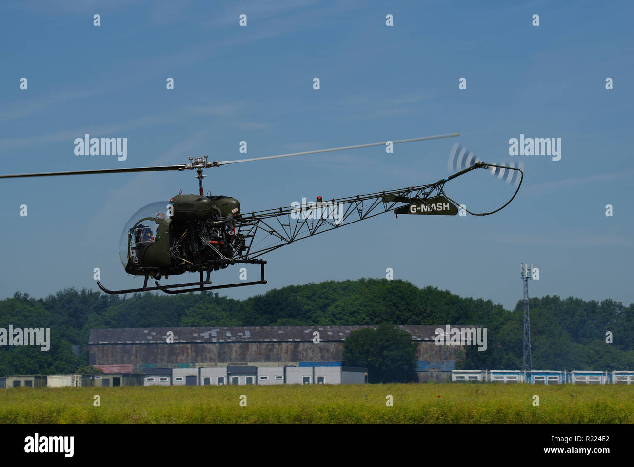Bell 47 Helicopter Stock Photos & Bell 47 Helicopter Stock Images - Alamy