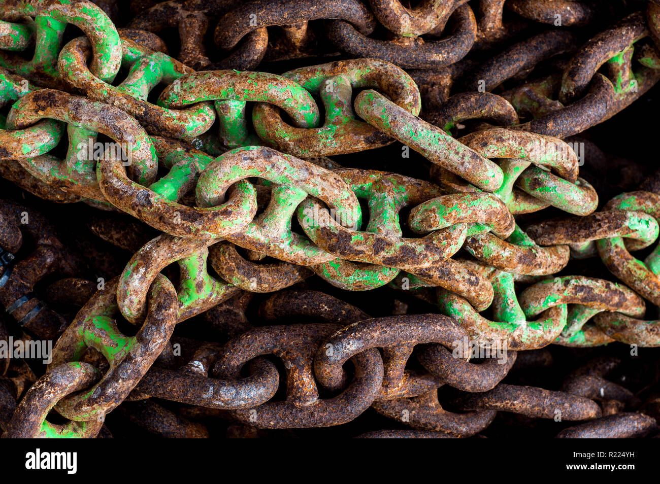 Rusted chains hi-res stock photography and images - Alamy