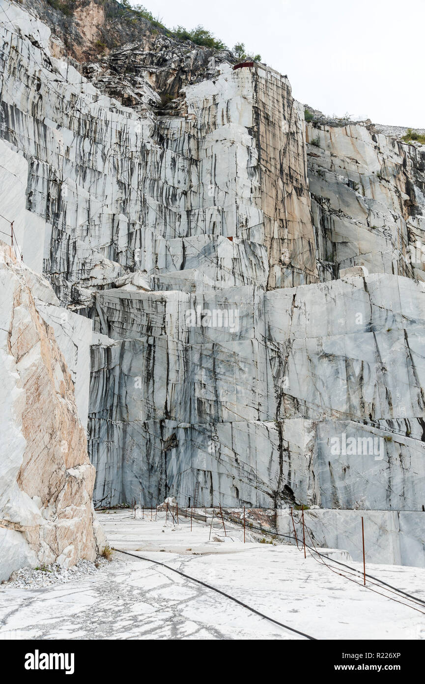Marble Quarry at Carrara, Italy Stock Photo - Alamy