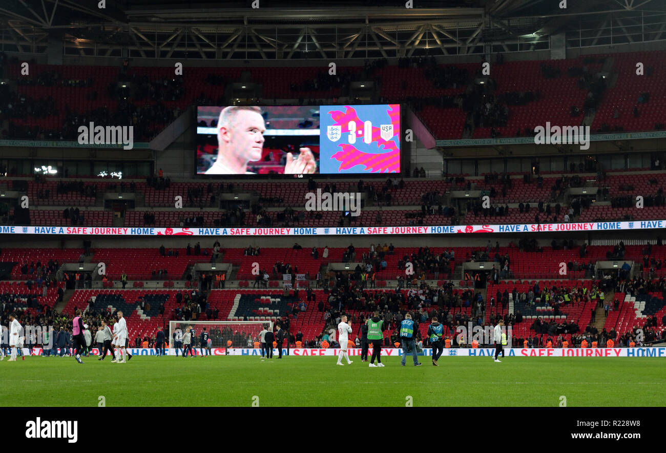 Empty wembley stadium hi-res stock photography and images - Alamy