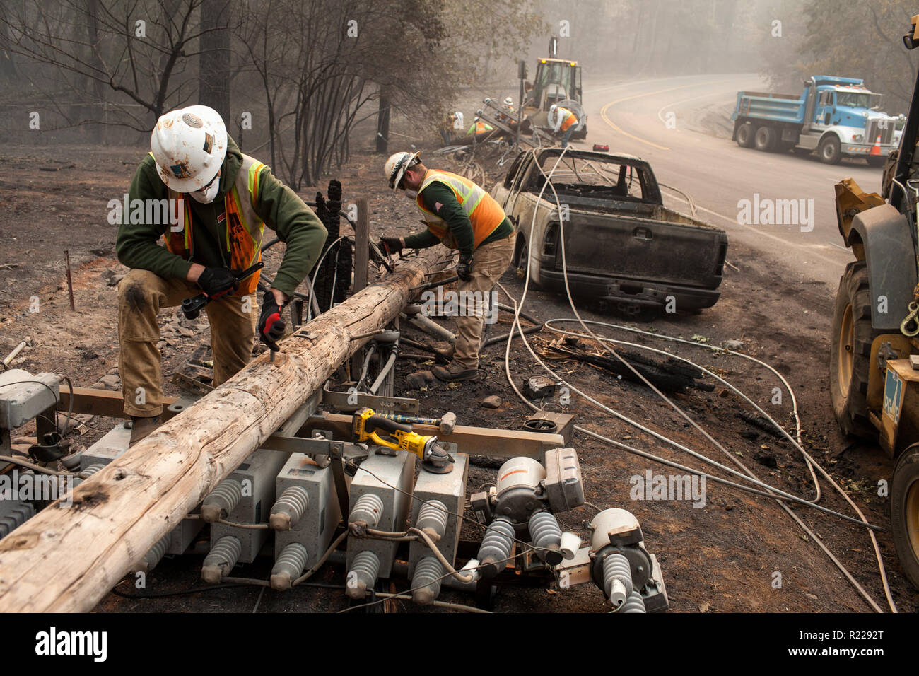 Broken Power Lines High Resolution Stock Photography and Images - Alamy