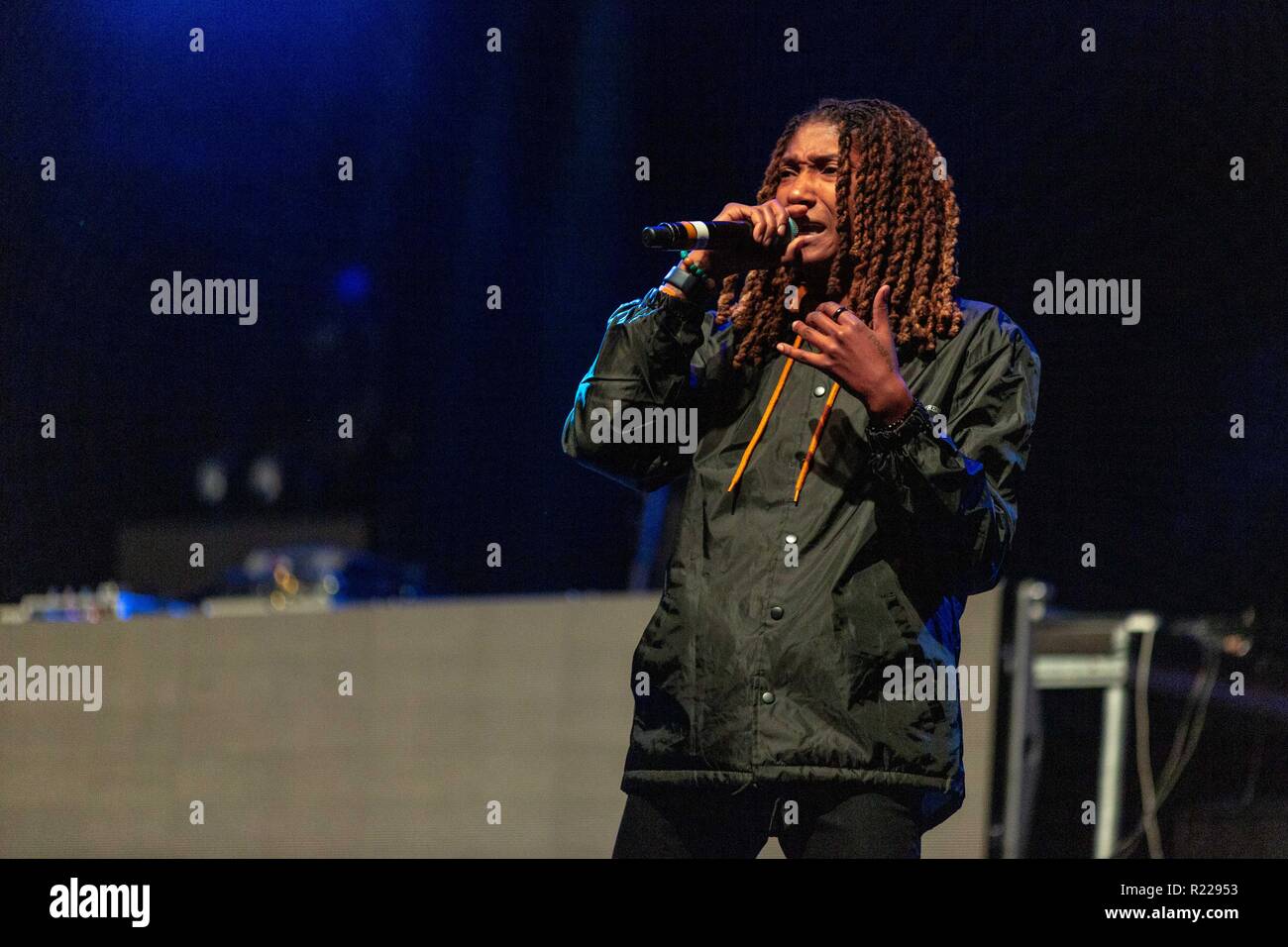 Female rapper hi-res stock photography and images - Alamy