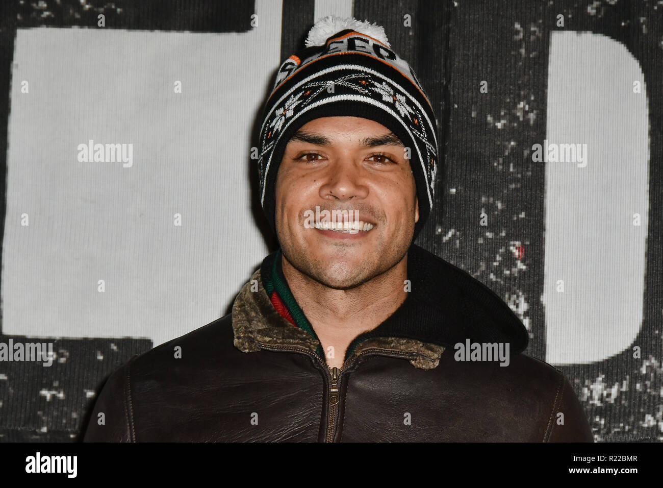 Simba sleep hi-res stock photography and images - Alamy