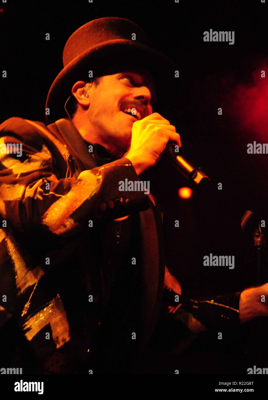 Los Angeles, California, USA. 15th November, 2018. NOVEMBER 15: Singer ...