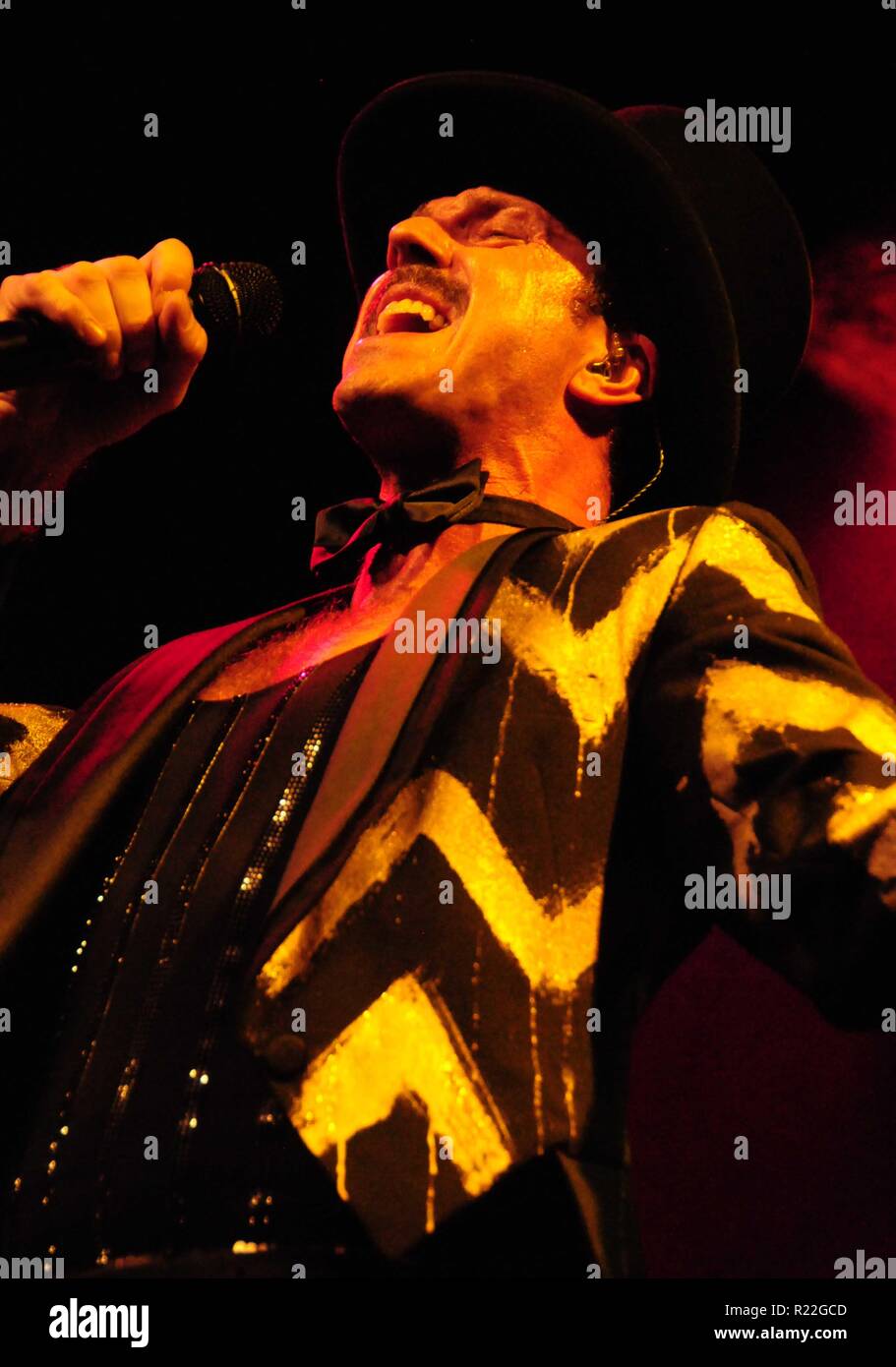 Los Angeles, California, USA. 15th November, 2018. NOVEMBER 15: Singer ...