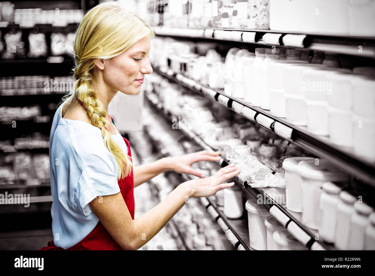 Salesperson grocery store hi-res stock photography and images - Alamy