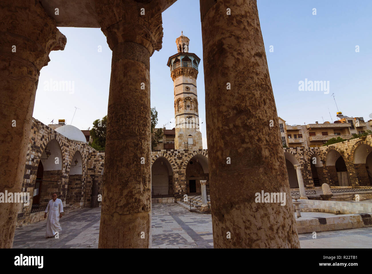 8th century mosque hi-res stock photography and images - Alamy