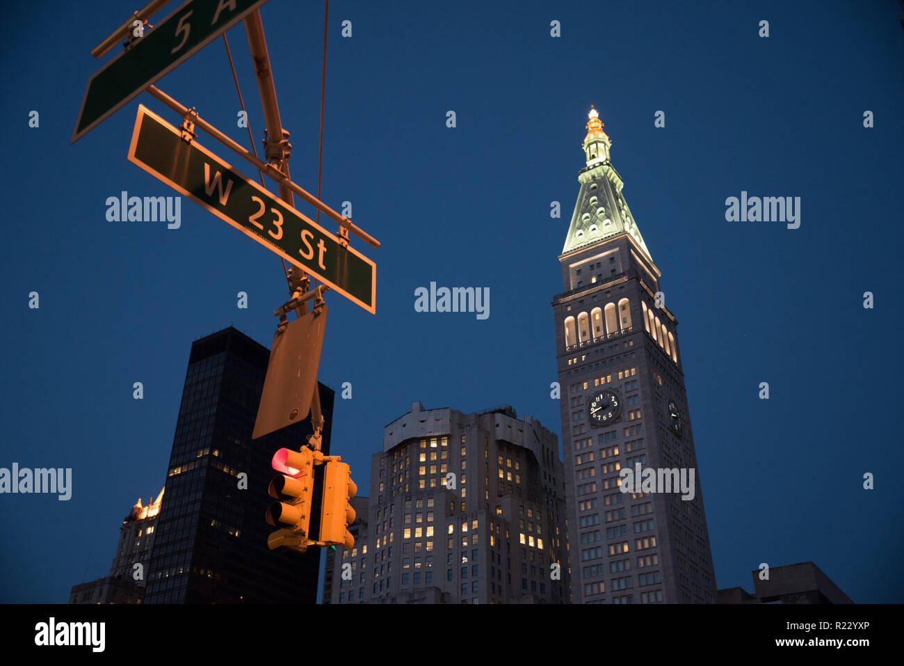 Madison square park building hi-res stock photography and images - Alamy