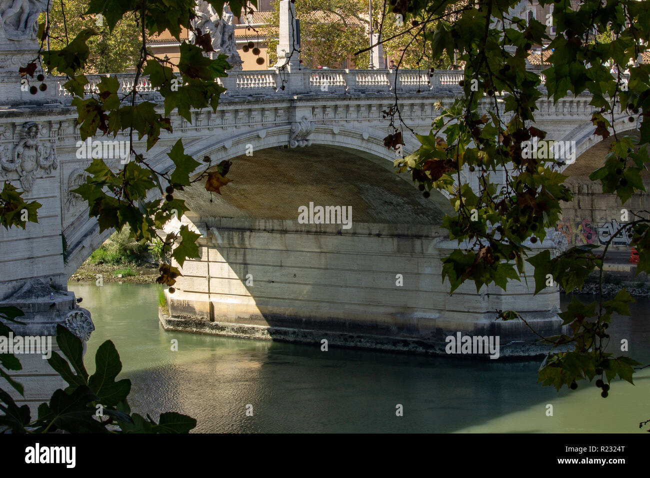 Bridge of the tiber in Rome Stock Photo - Alamy