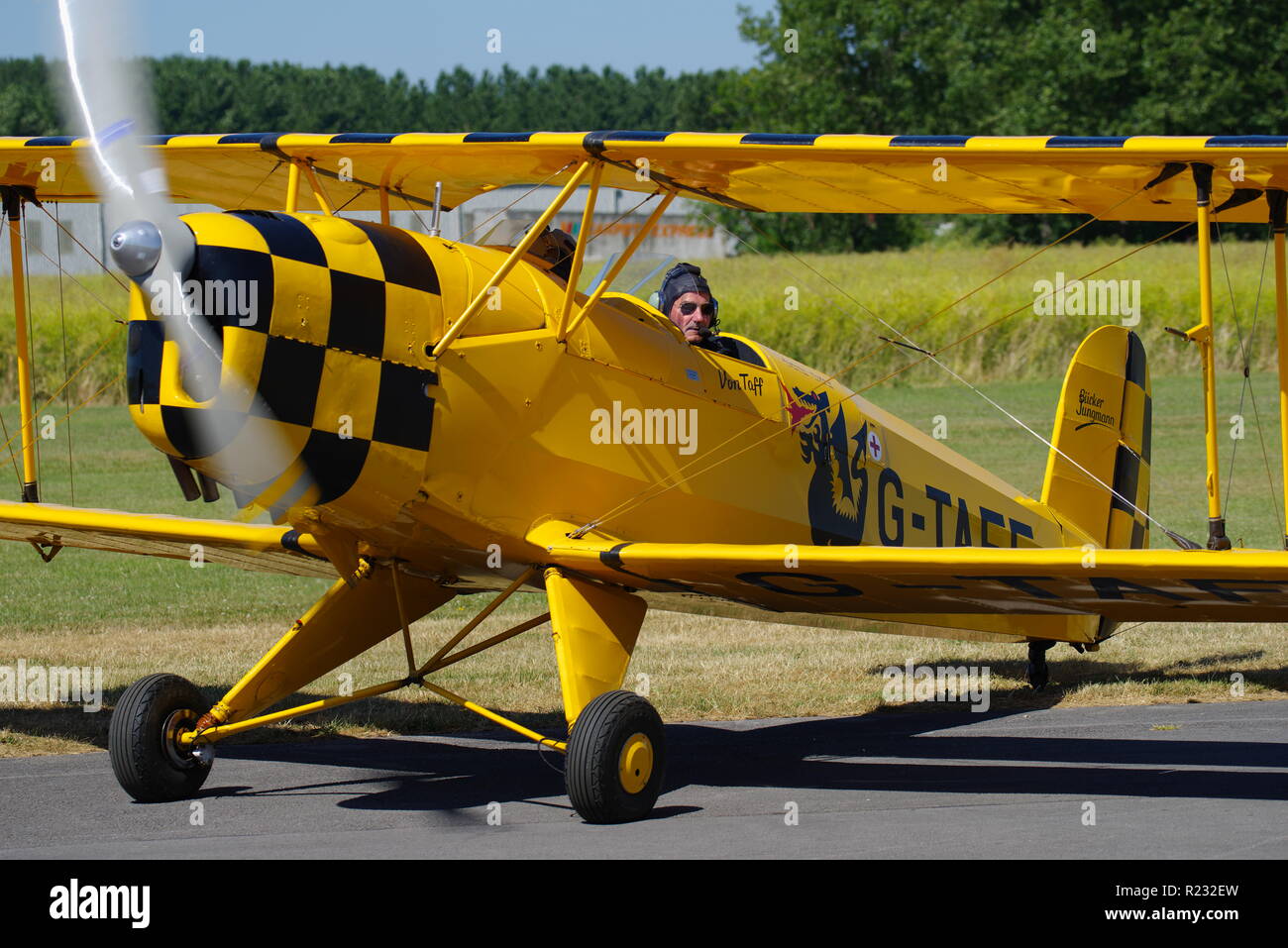 Bucker hi-res stock photography and images - Alamy