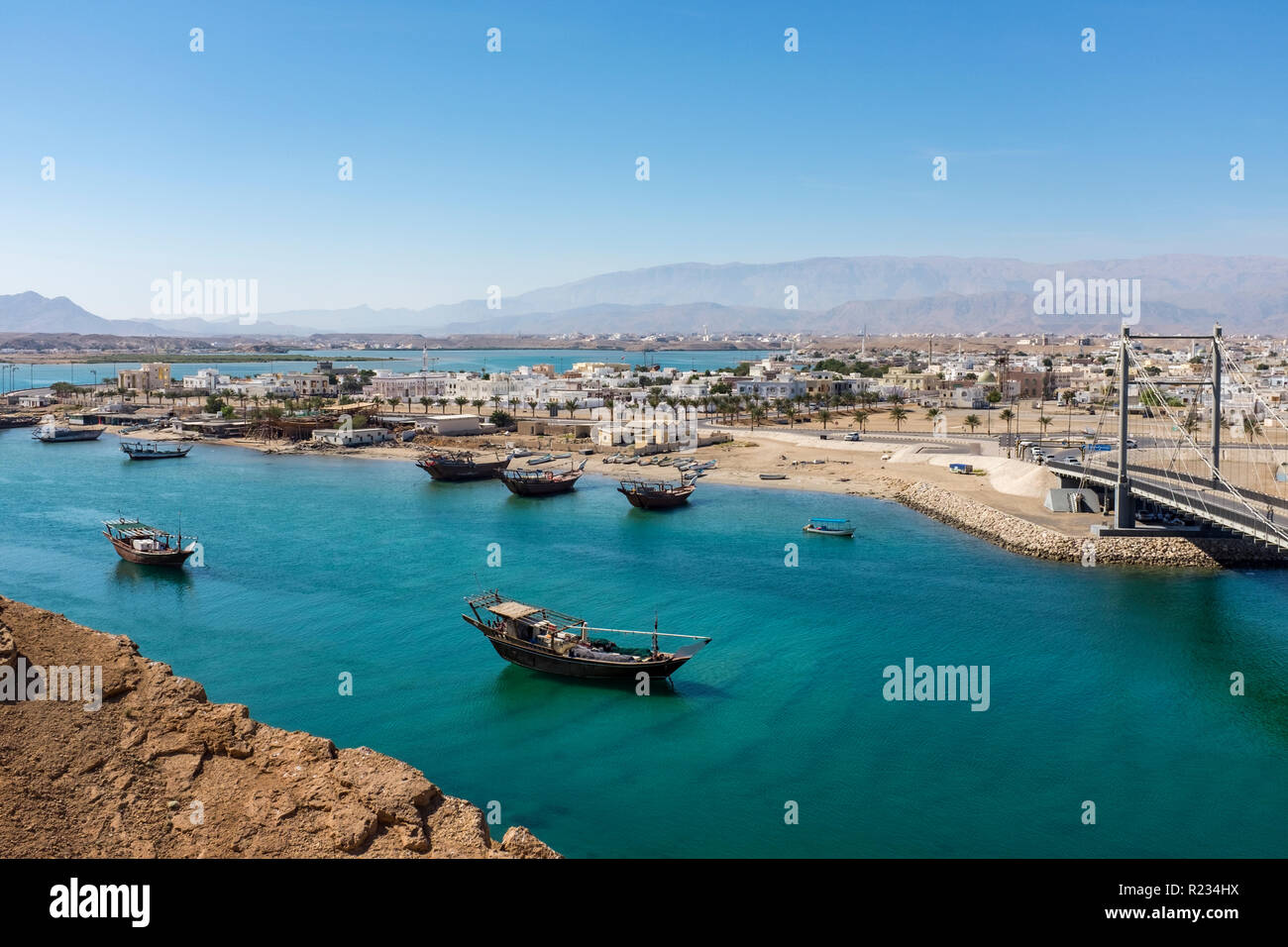 Sur oman dhow hi-res stock photography and images - Alamy