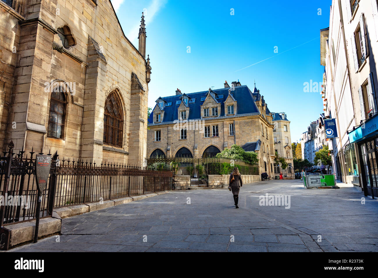 Paris medieval square hi-res stock photography and images - Alamy