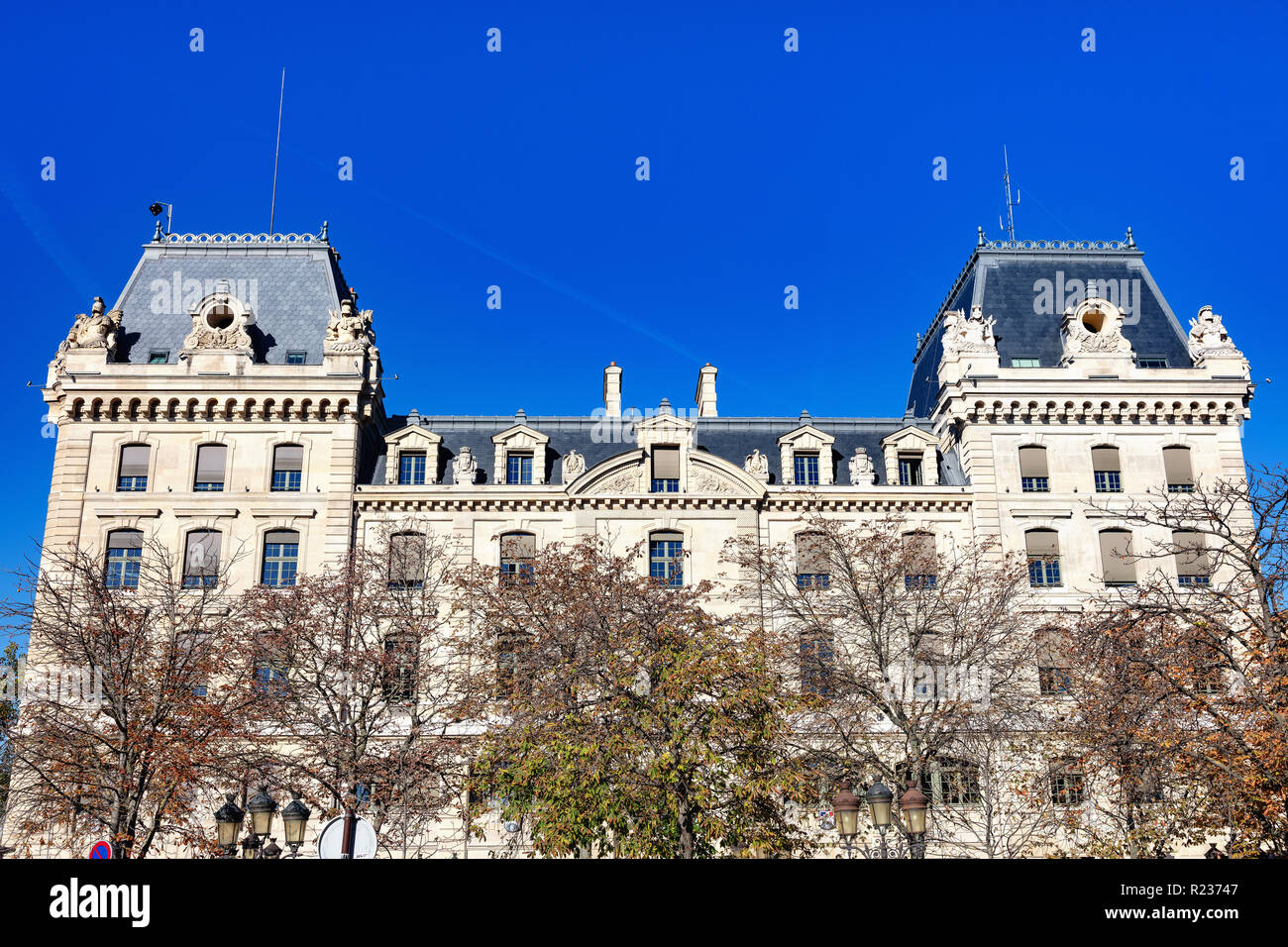 France, Paris, Ile de la Cité, October 5, 2018: Police Department Stock ...